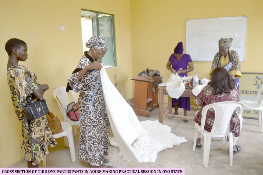 NDE Trains 50 Women on Tie and Dye, Sovenir Making in Oyo | The Street ...